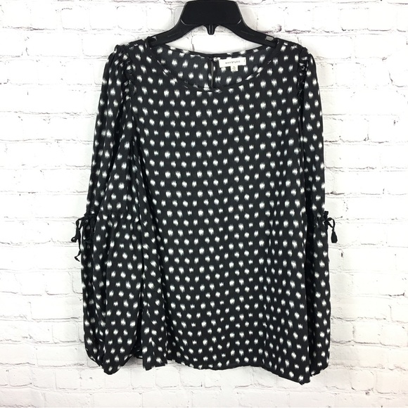 Max Studio | Tops | Max Studio Black Long Sleeve Blouse Small | Poshmark